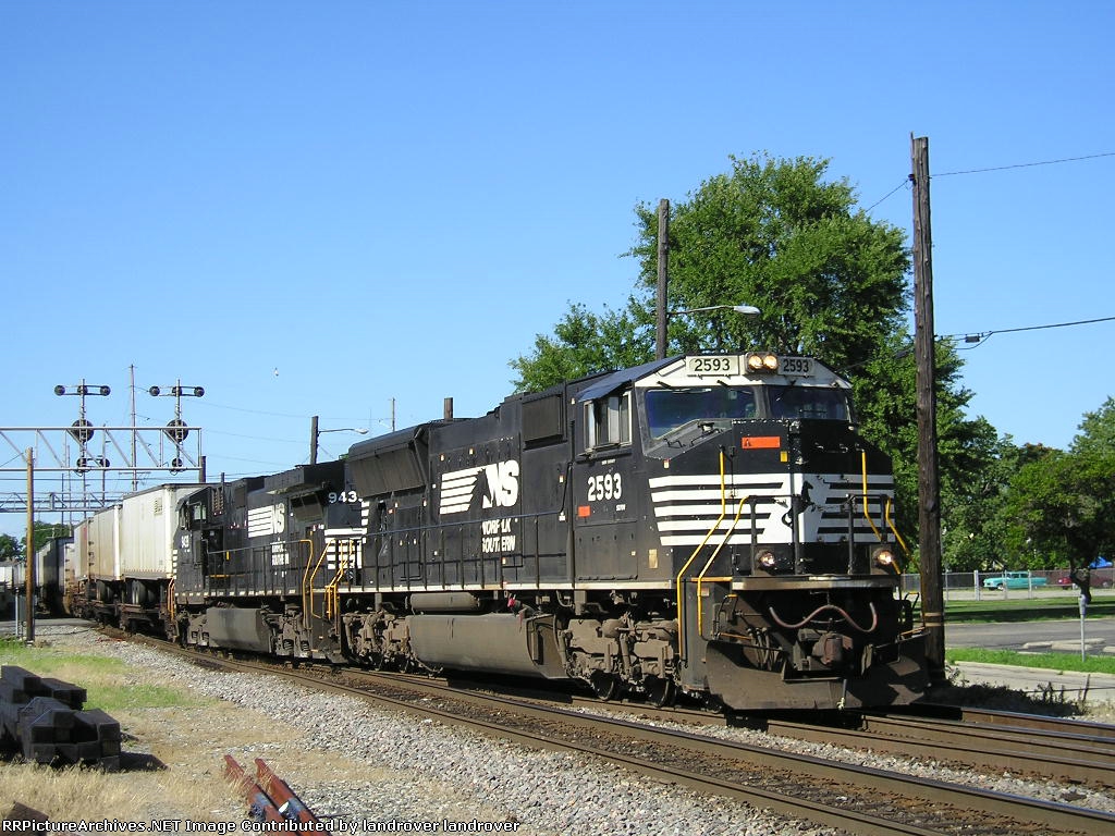 NS 2593 On NS 25-A Eastbound